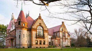 11 Best Things To Do in Wellesley MA - Creative Travel Guide